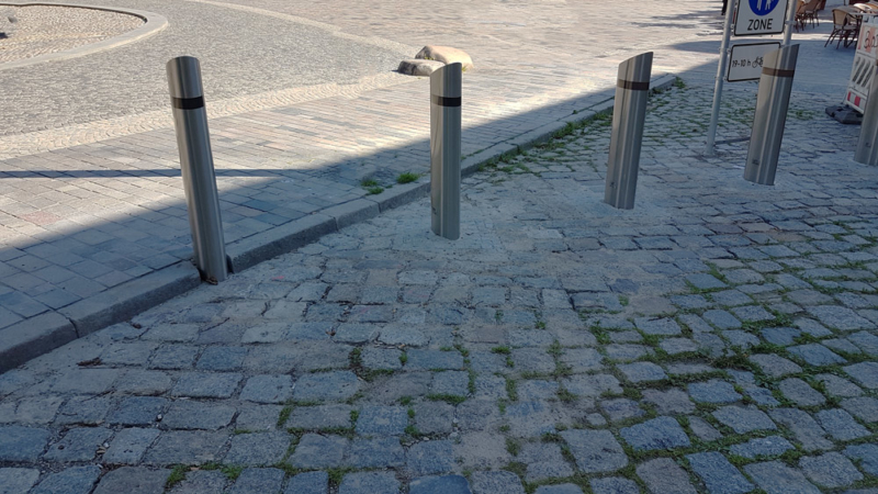 Poller | Perimeterschutz und Zutrittskontrolle